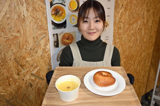 芽室にスープとベーグルの店「SipSip」がオープン 菓子の「人と風」新事業 | 十勝毎日新聞電子版－Tokachi Mainichi ...